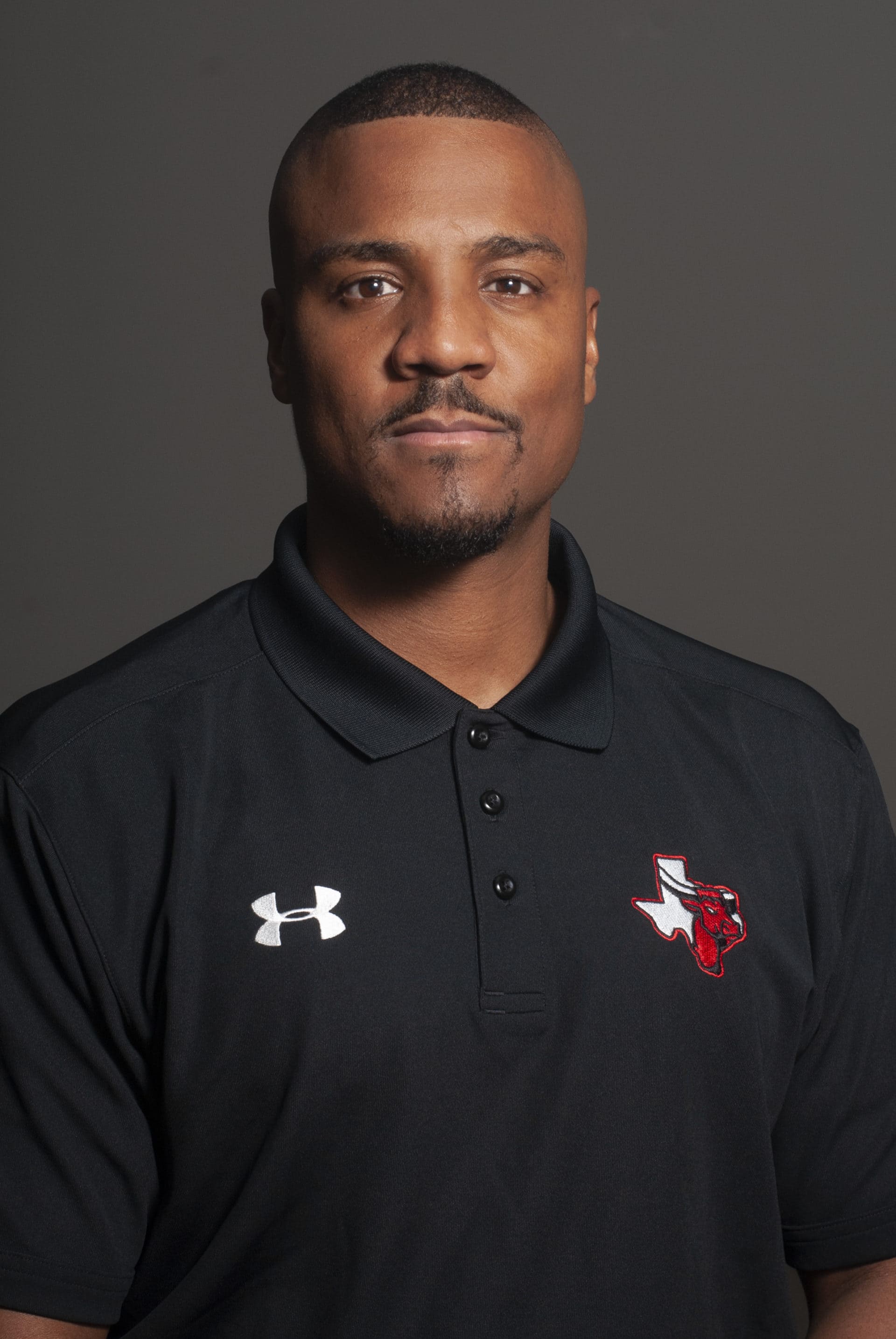 Coach Brings Longhorn Way Back to Cedar Hill Basketball