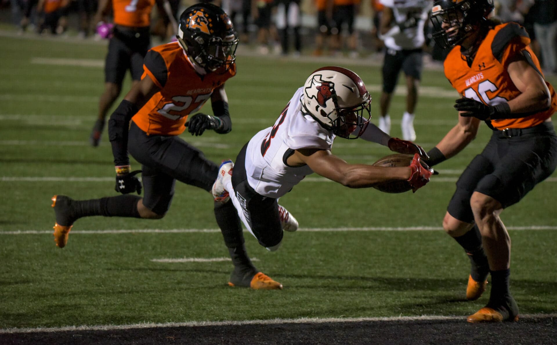 Cedar Hill Longhorns Defeat Aledo 27-17 - Focus Daily News