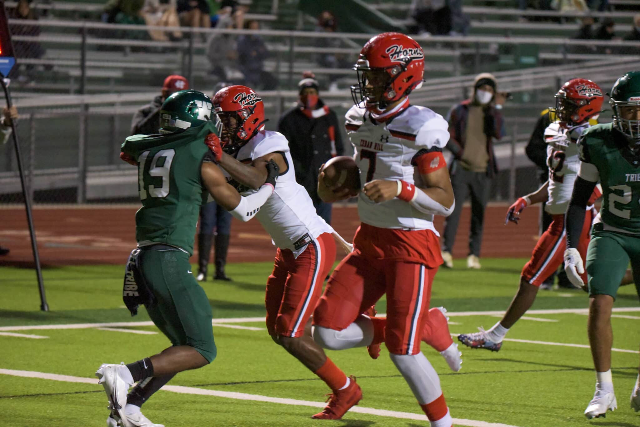 Cedar Hill Longhorns Roll on To Another Victory - Focus Daily News