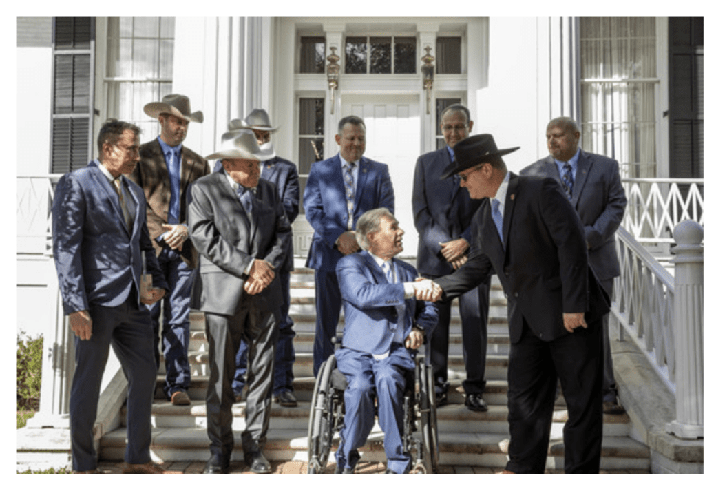 Governor Abbott Receives Blue Shield Award From Texas State Troopers ...