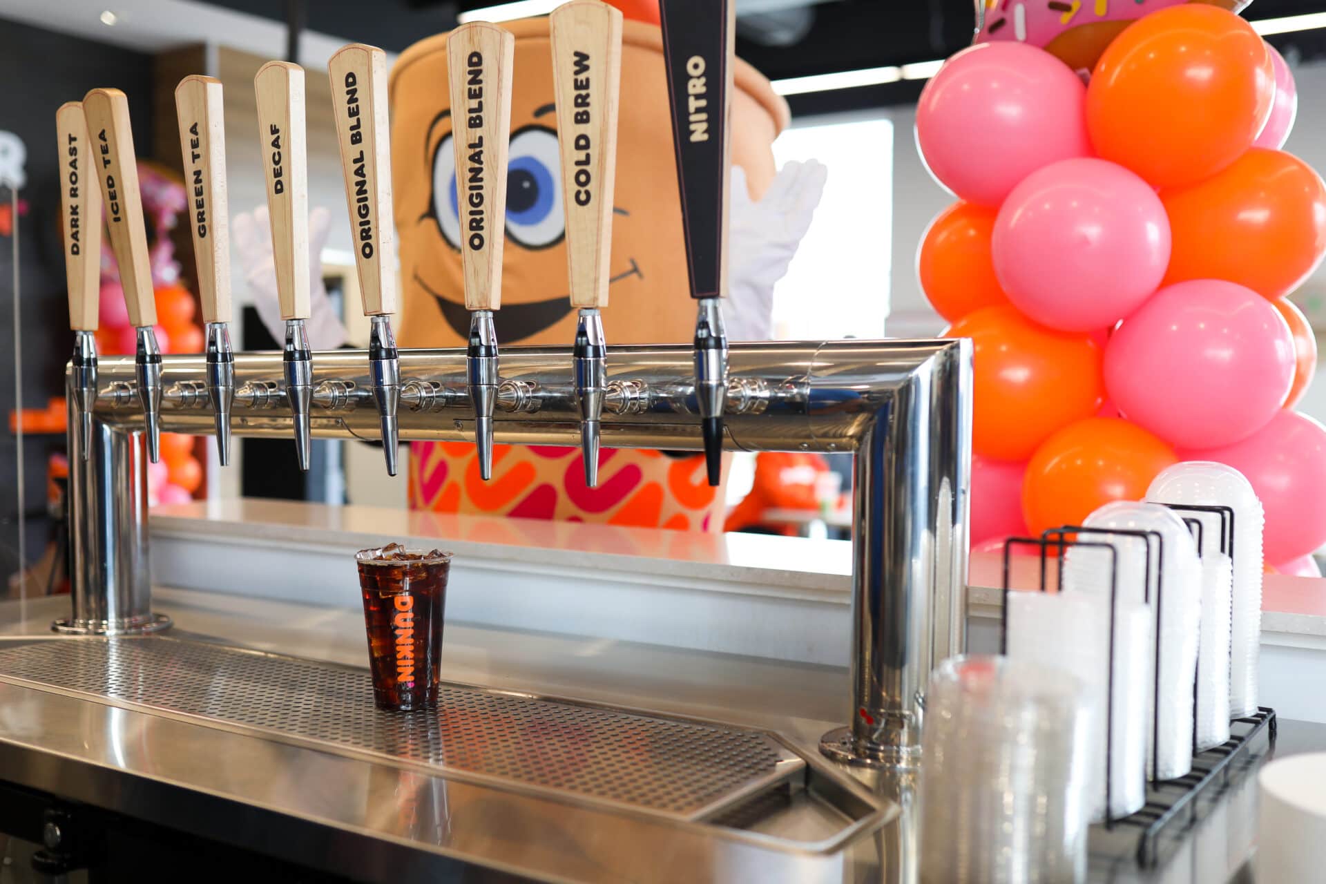 Dunkin’ & Baskin-Robbins Unveil Newest Next Generation Combo Restaurant ...