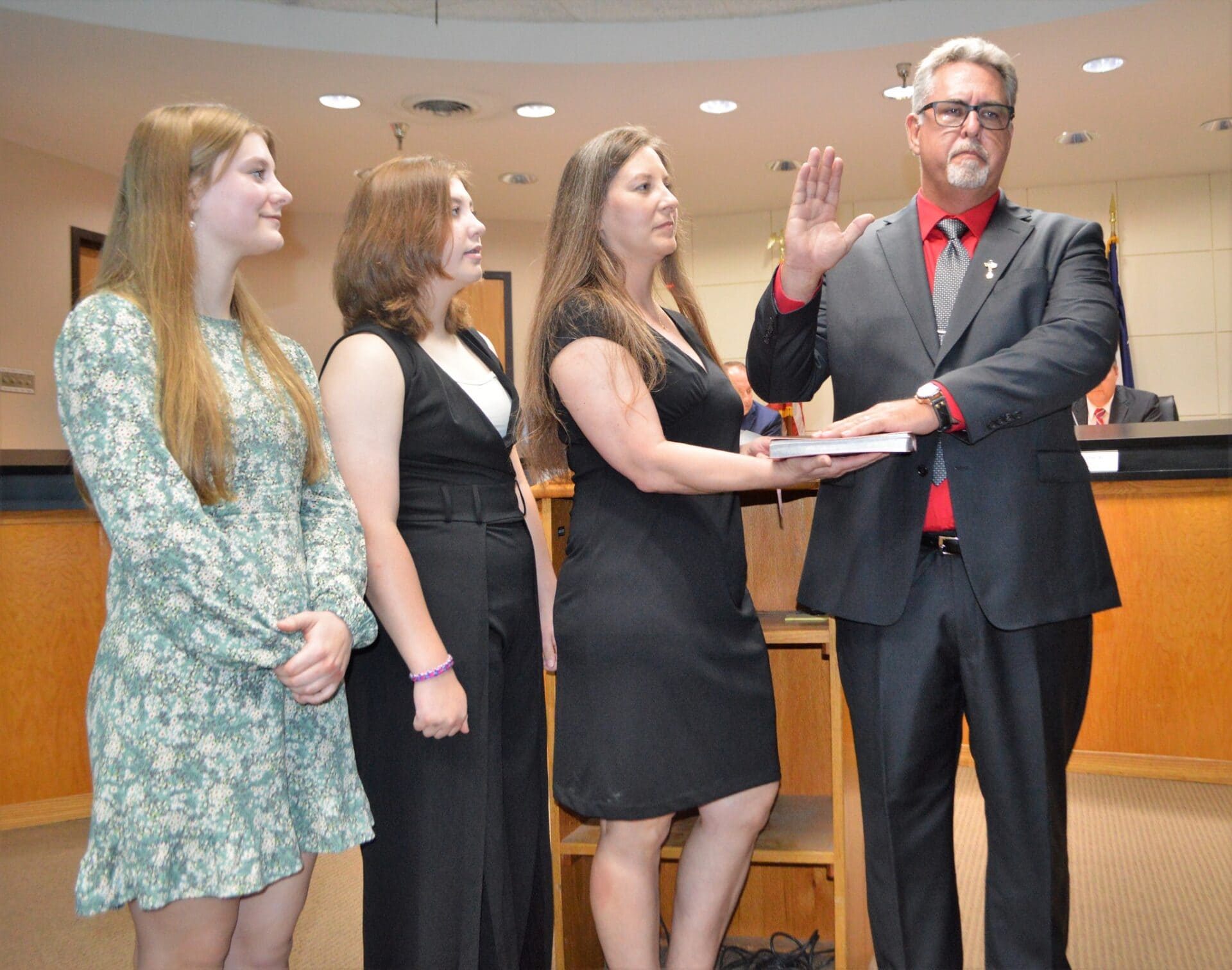 Midlothian's New Mayor, Justin Coffman, Sworn In & Mayor Pro Tem Named ...